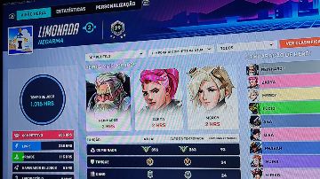 15+ douradas, 1000 horas de jogo, ex - Overwatch - GGMAX